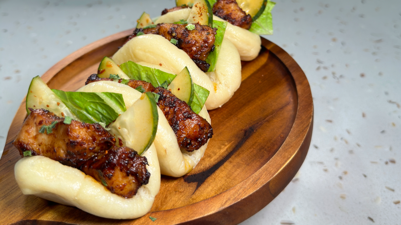 Korean Glazed Chicken filled Bao Buns – MOM CAVE FOOD